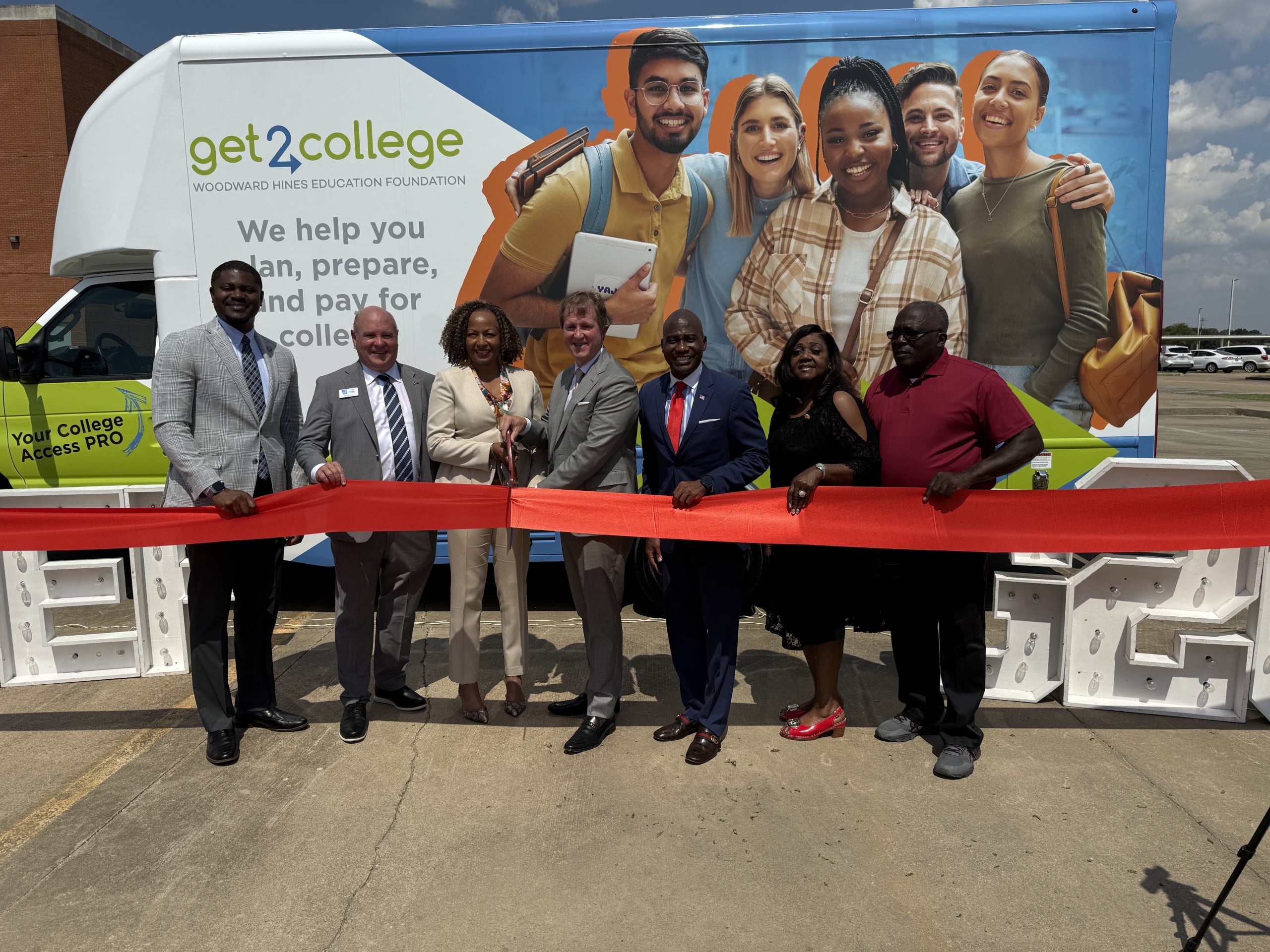Get2College unveils Mobile College Access and Planning Center – Jackson ...